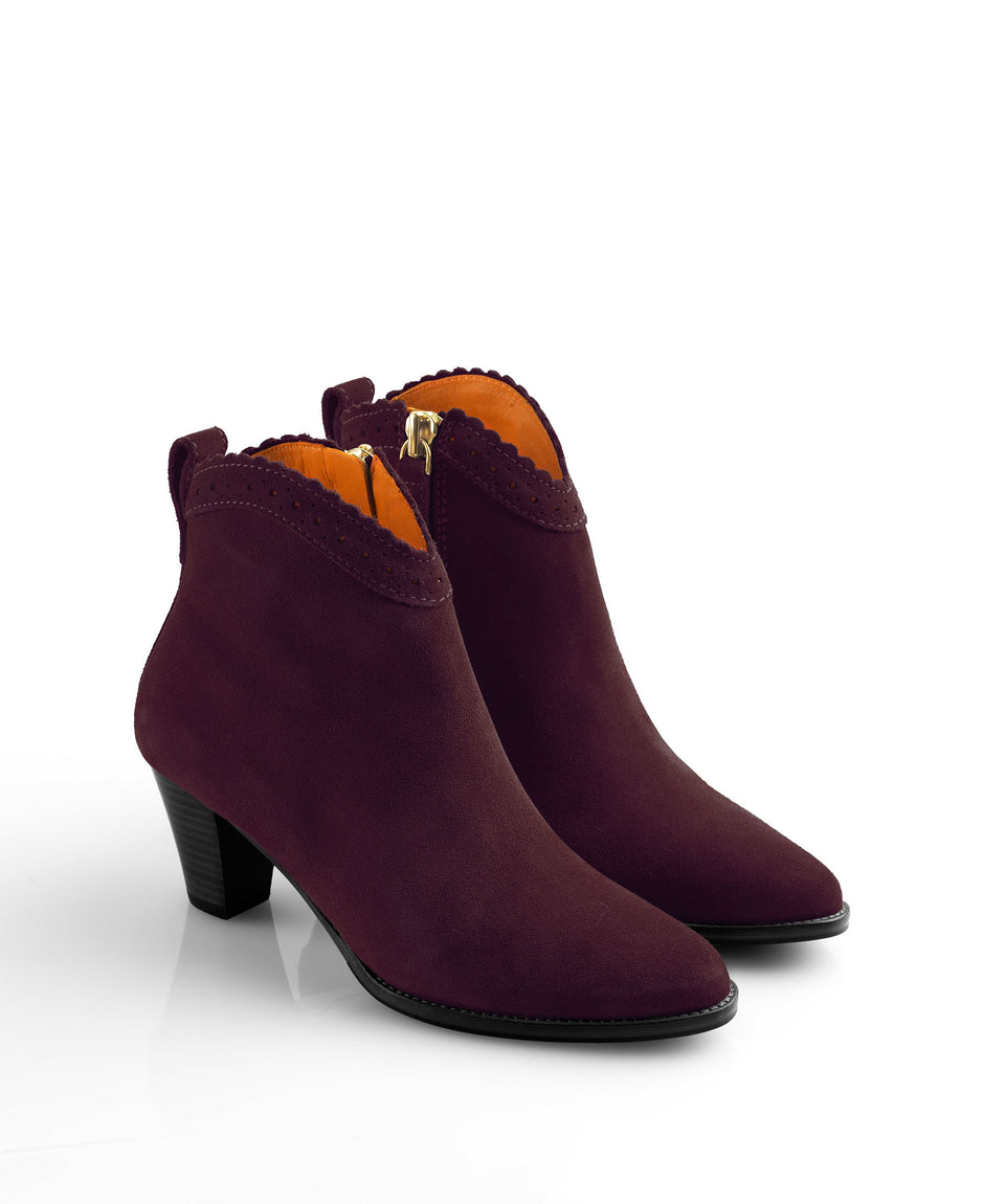 Landmark | Boots – tagged "Female"