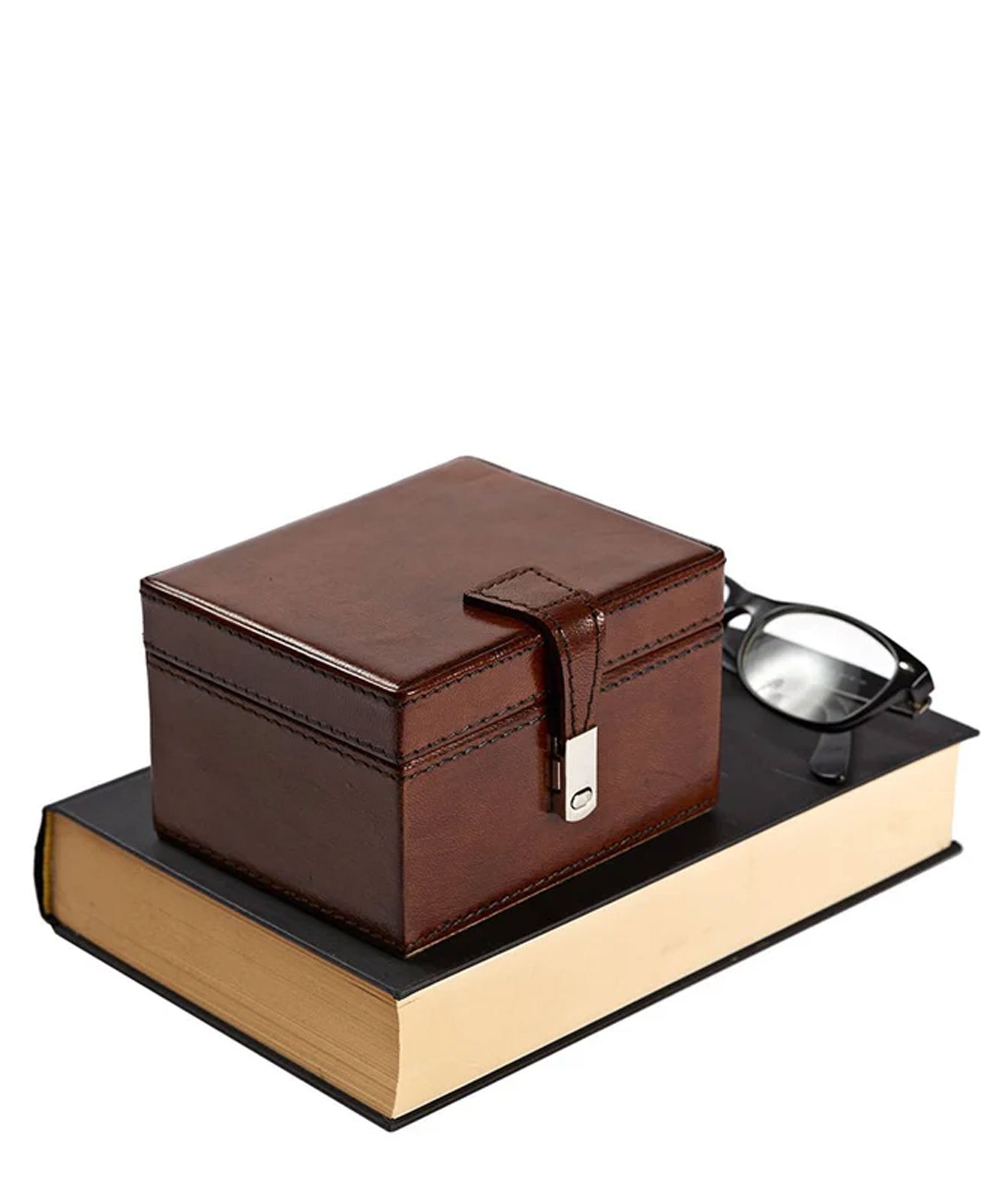 Landmark | Life Of Riley Stud Box in Tan